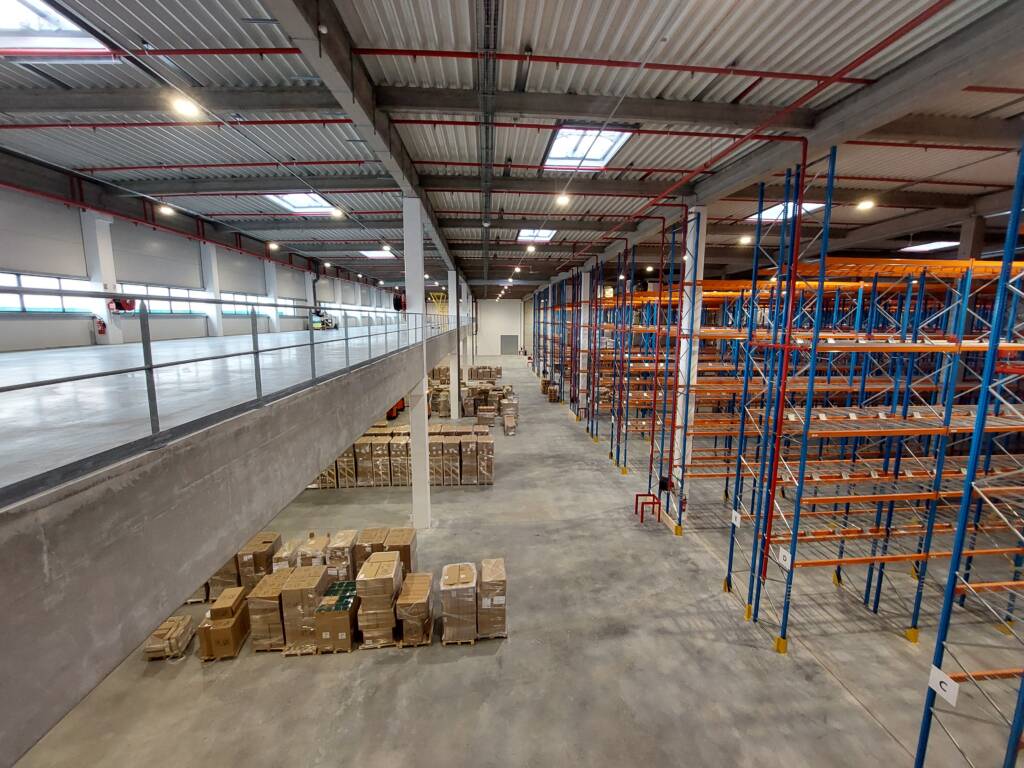 IDEC remet les clés à ARGAN d’un nouvel entrepôt Aut0nom® à Louailles (72)